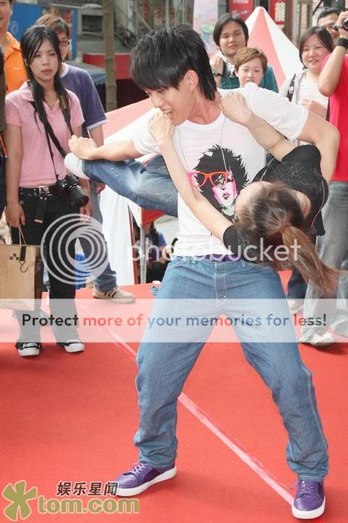 林宥嘉Lin You Jia ข่าวคอนเสริตครั้งแรก Yoga Lin’s Maze +งานแจกลายเซ้นต์พรี ...