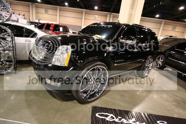 Anyone Have Pics of a Murdered Out Escalade??? | Page 2 | Cadillac ...